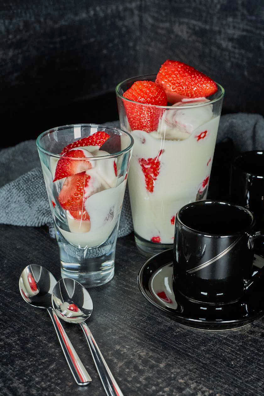 Strawberries Sherry with Whipped Buttercream - Cuisine Reinvented