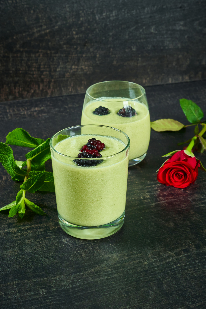Creamy Avocado Almond Milk Smoothie - Cuisine Reinvented