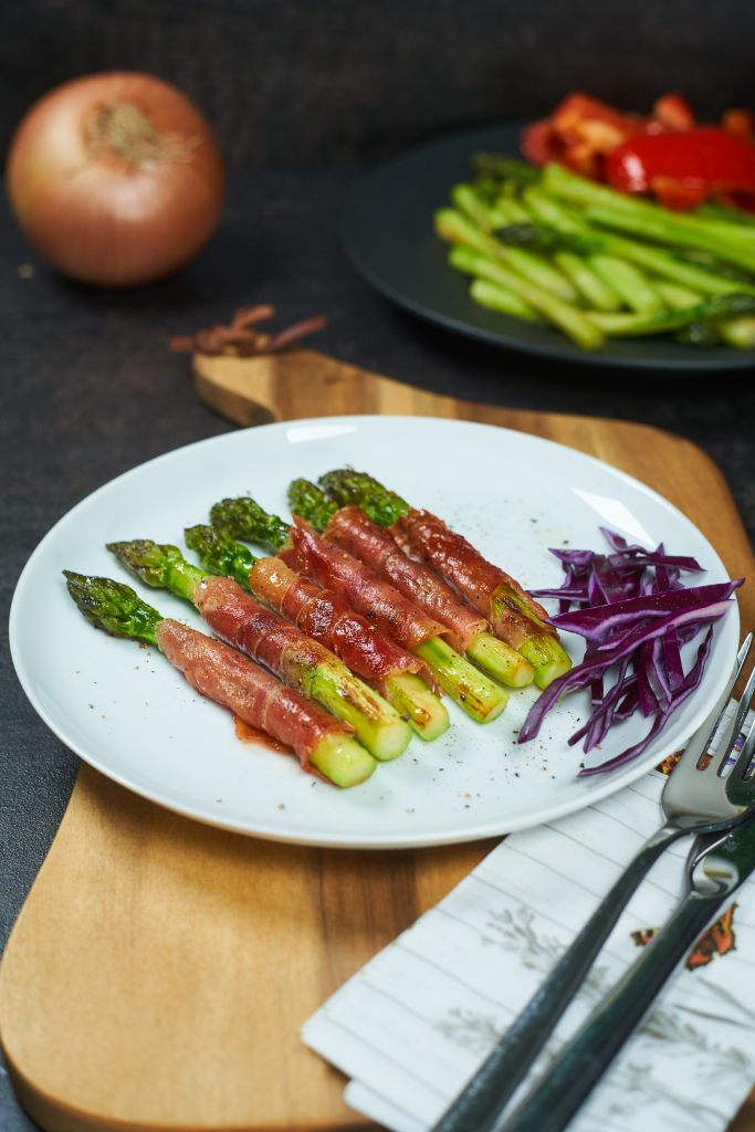 Spanish Jamón Serrano Wrapped Green Asparagus - Cuisine Reinvented